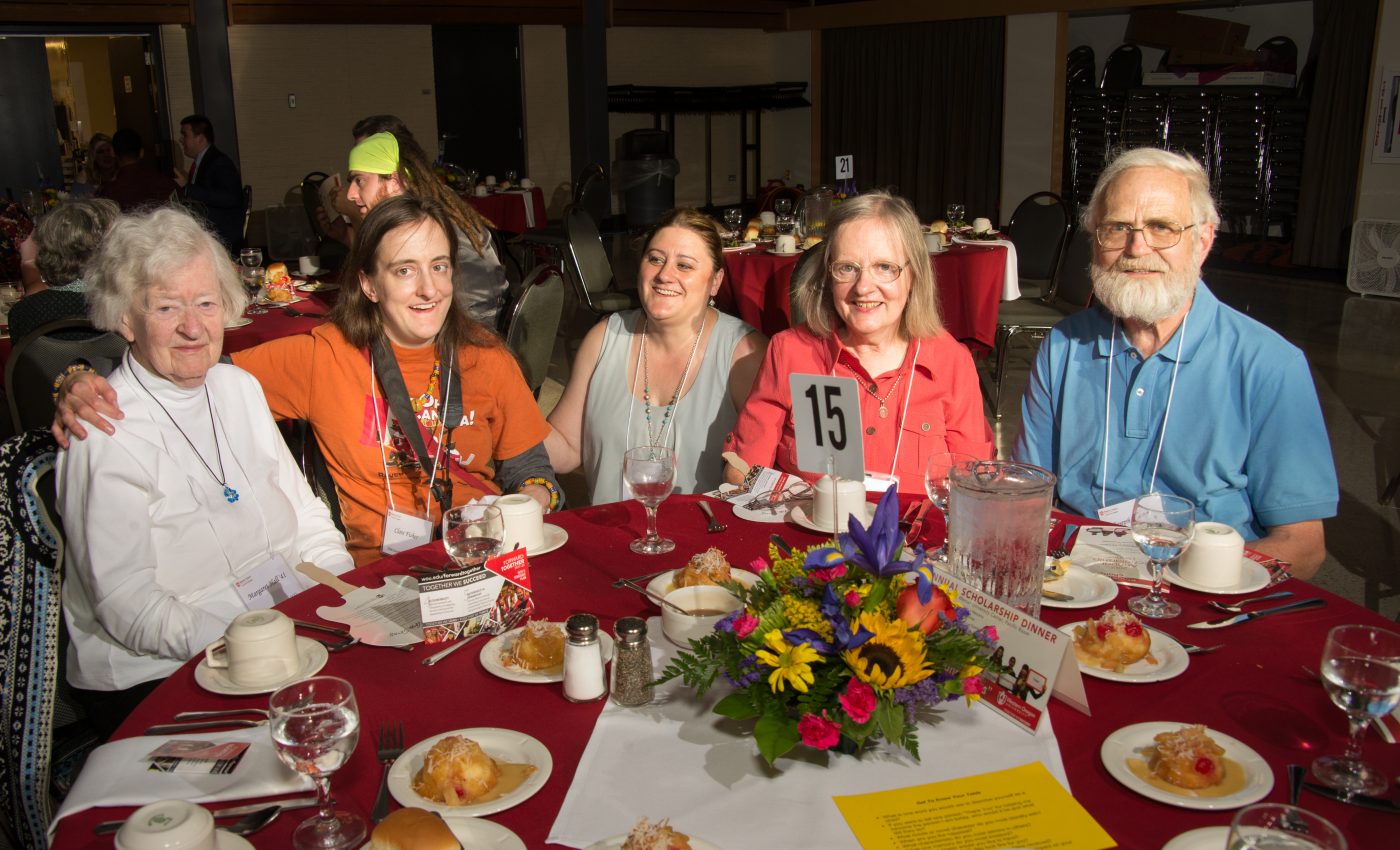 Scholarship Dinner Wou Foundation